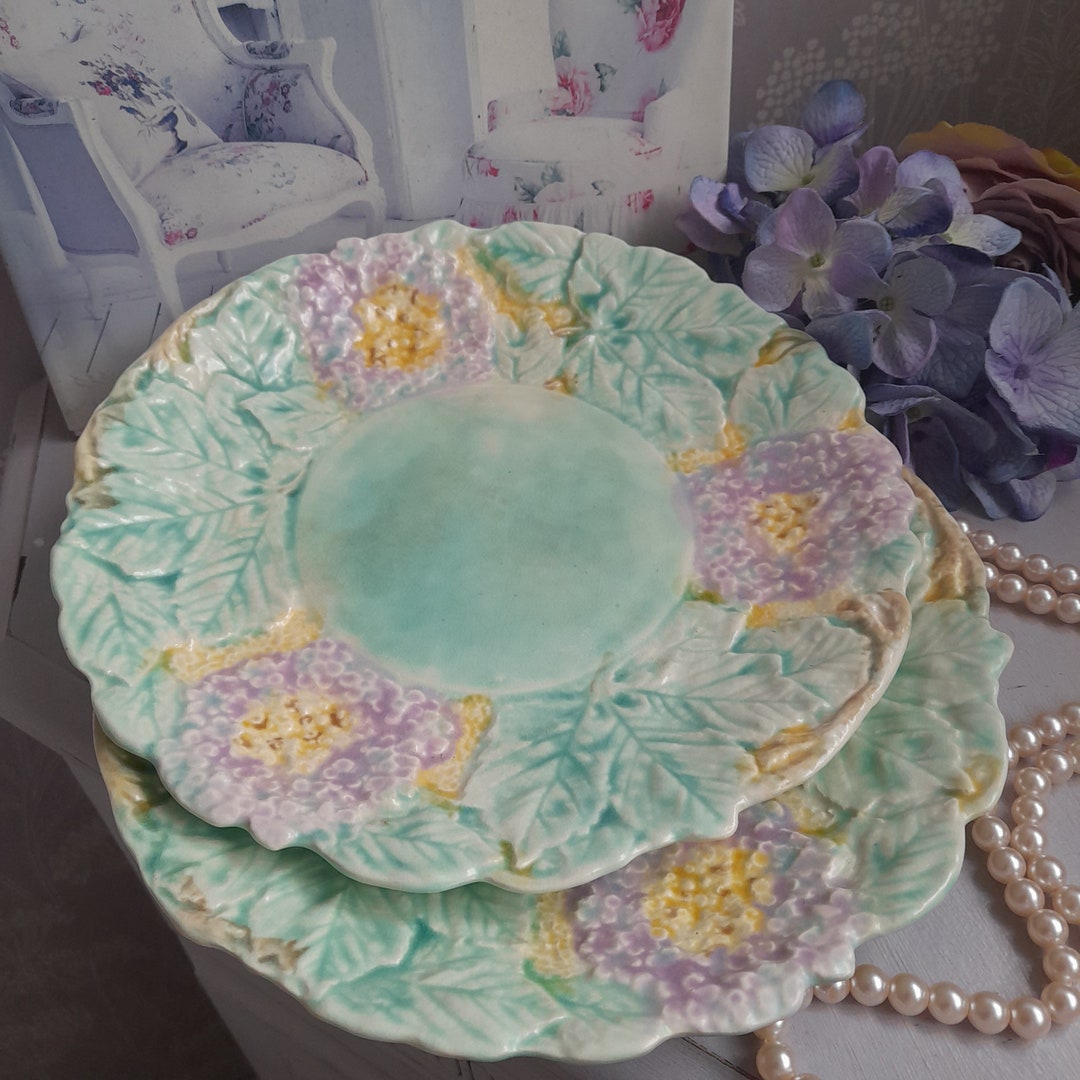 Pretty Pair of Vintage Hydrangea Plates in Faded Lilac & Green Majolica ...