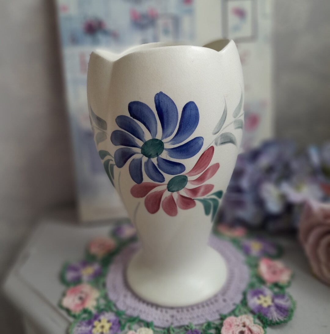 Art Deco Radford Floral Tulip Vase With Hand Painted Blue & Pink Flower ...
