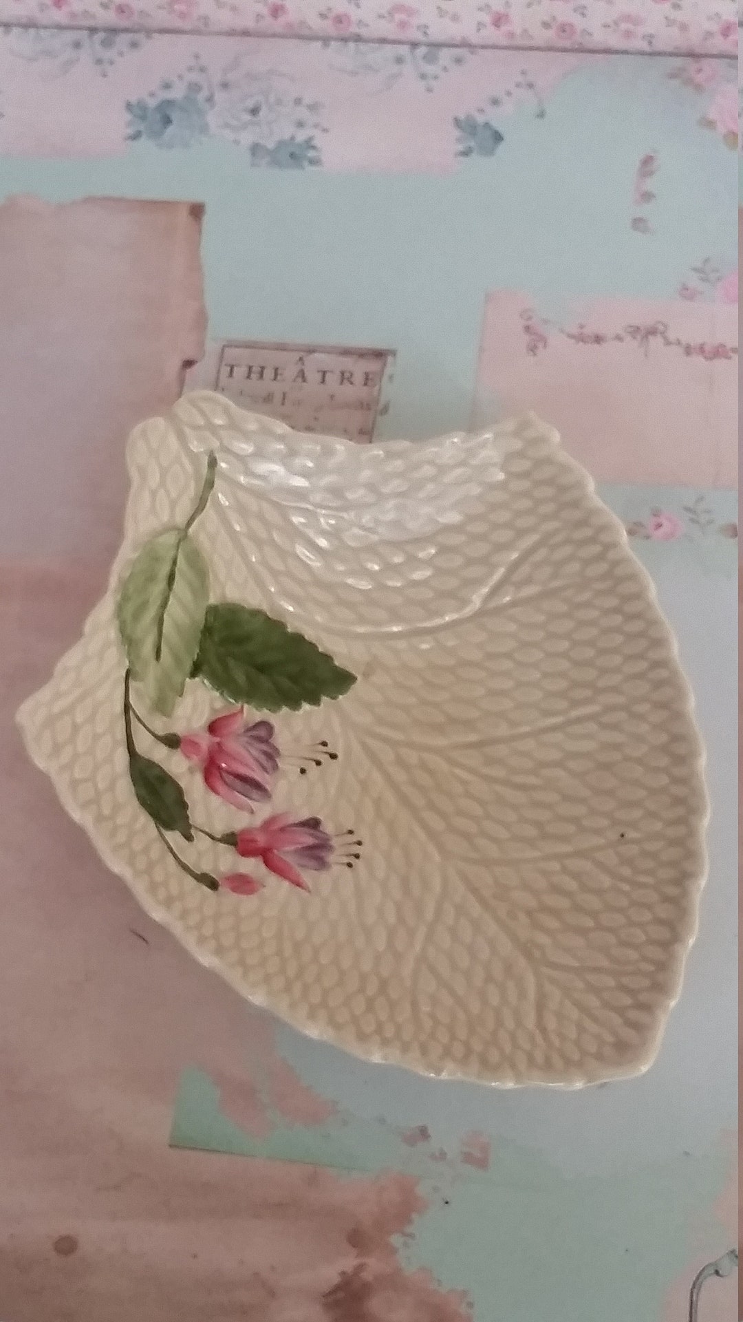 Crown Devon Fuchsia Pin Dish, 1113, Cream Leaf Shape Dish With Lilac ...