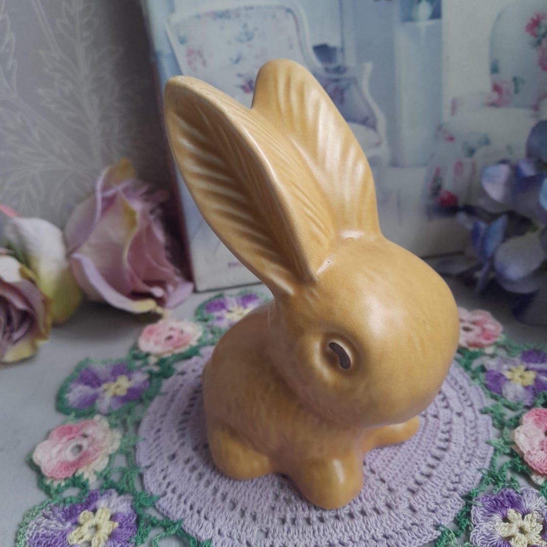 Sylvac #990 Bunny Rabbit, Beige Biscuit Colour Snub Nose Bunny, Like ...