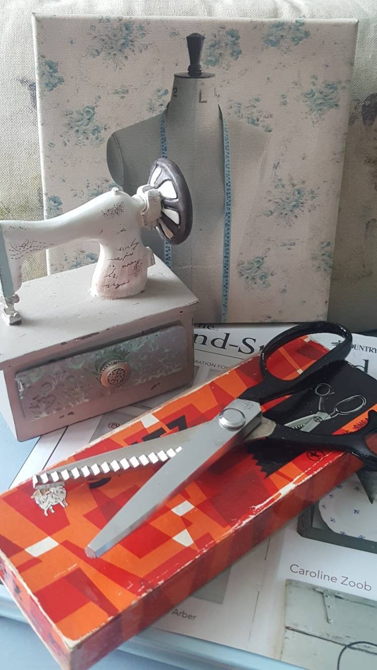Vintage Pinking Shears in Original Box Retro Haberdashery - Etsy Sweden