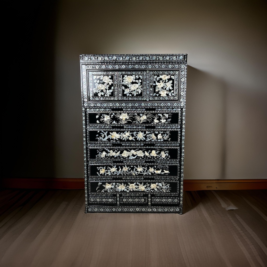 Vintage Korean Black Lacquer and Abalone Shell Inlaid Chest - Etsy
