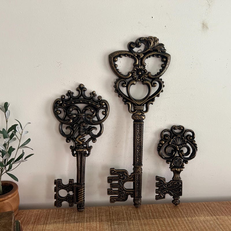 Skeleton Key Decor - Etsy