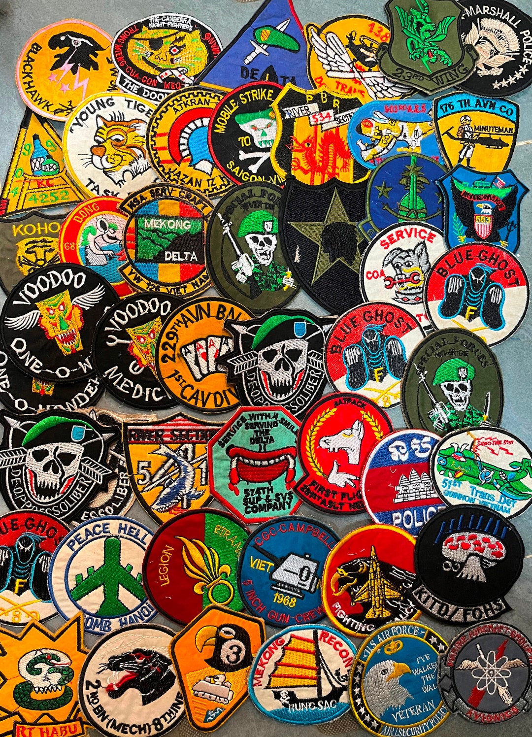 40 Bonus 8 Free , Patch , Recon , Usaf , Macv Sog , Ussf Patch , Skull ...