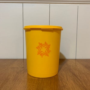 Tupperware Nesting Cannister Set, Harvest Maize With Fig Tree Wreath ...