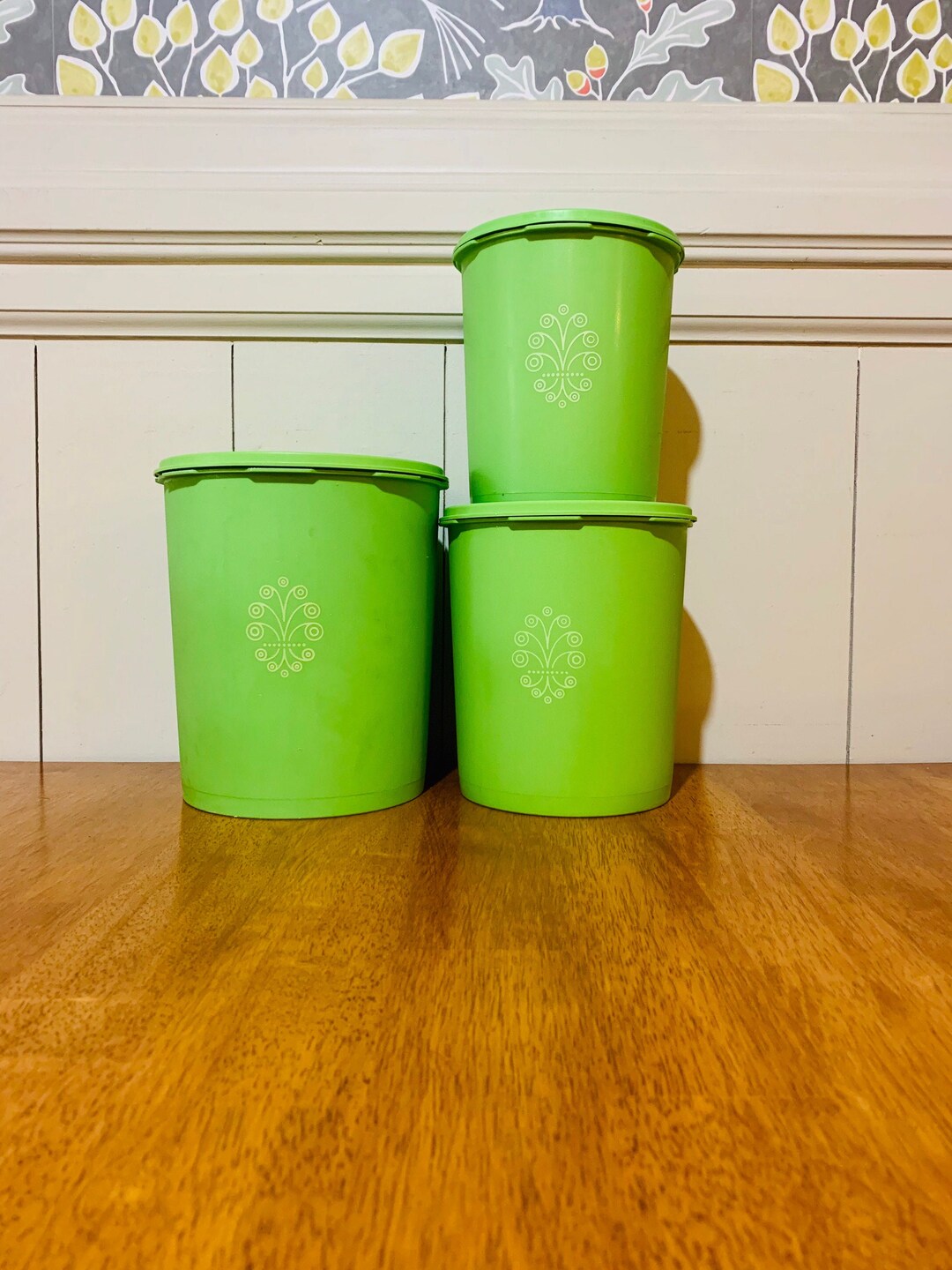 Tupperware Nesting Canisters, Lime Green Daffodil, Servalier Seal - Etsy