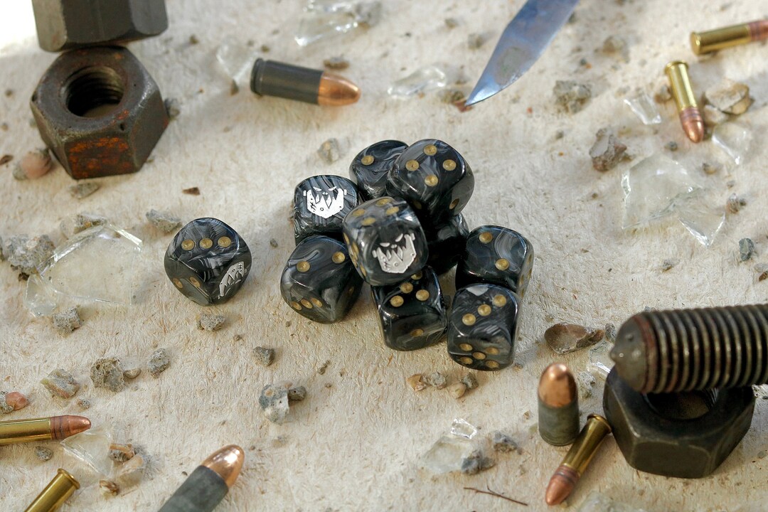 Iron Jaw Dice 16mm Inspired by Sci-fi - Etsy