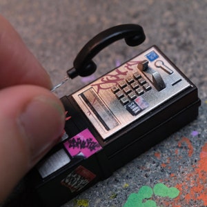 New! 1:12 Scale Payphone Handset - Hand Painted Diorama Accessory ...