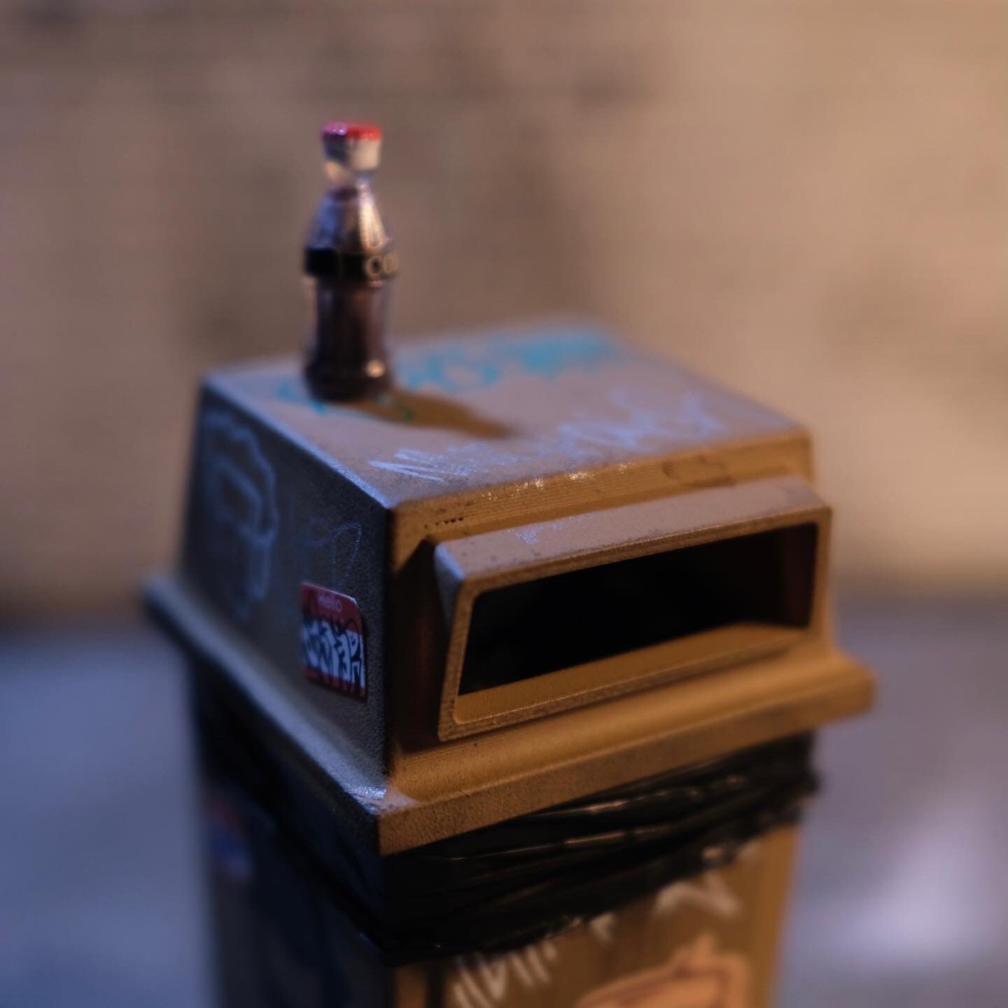 1:12 Scale Garbage Bin / Drive-thru Trash Bin Hand Painted - Etsy