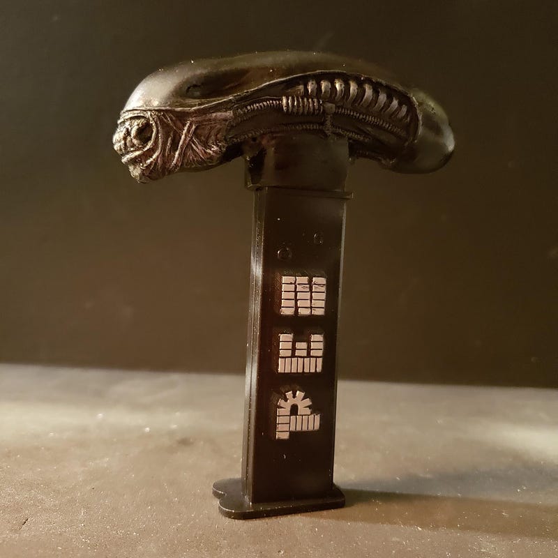 Alien Pez Dispenser - Etsy