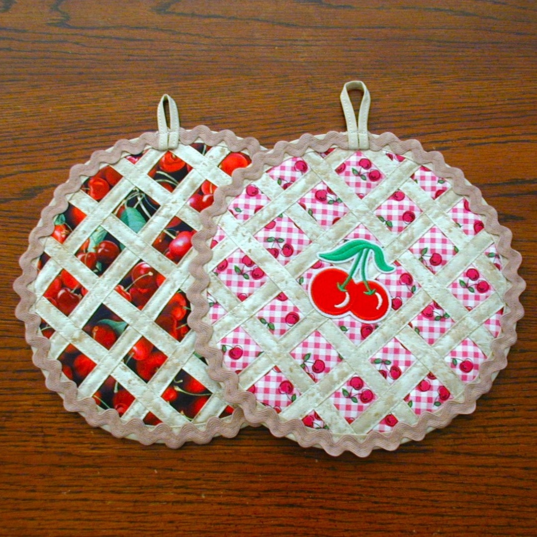 Cherry Pie Potholder – Quilted Lattice Trivet, Hostess Gift - Etsy