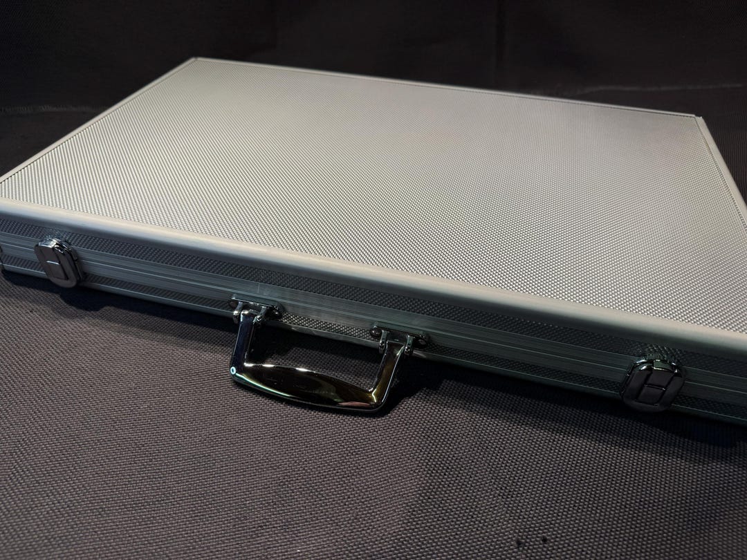 Aluminium 'briefcase' Backgammon Game, Circa 2010 - Etsy