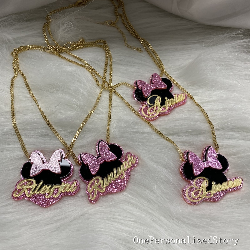 Minnie Mouse Name Necklace - Etsy