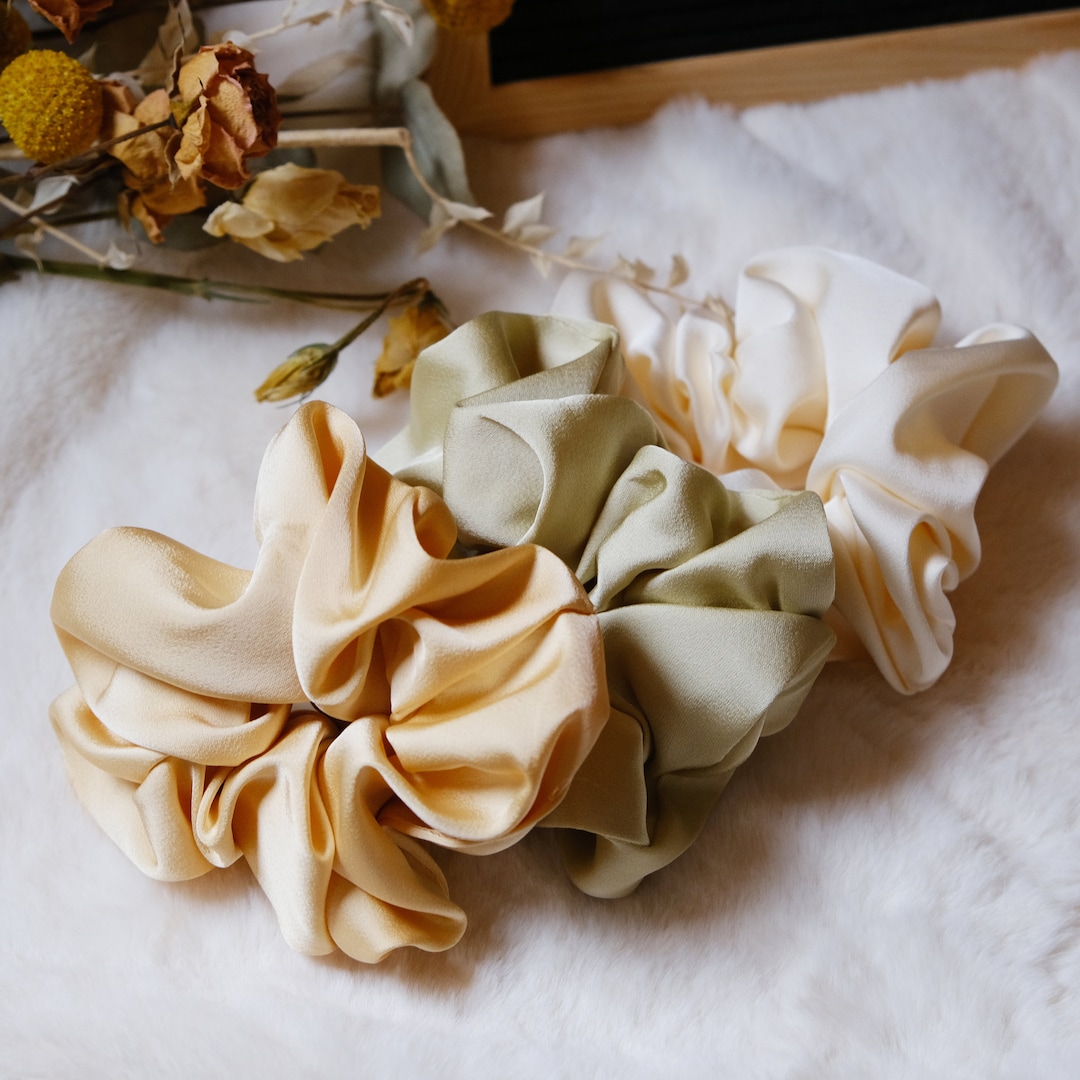 Seiden Scrunchies XL Haar scrunchies Satin Geschenk - Etsy.de