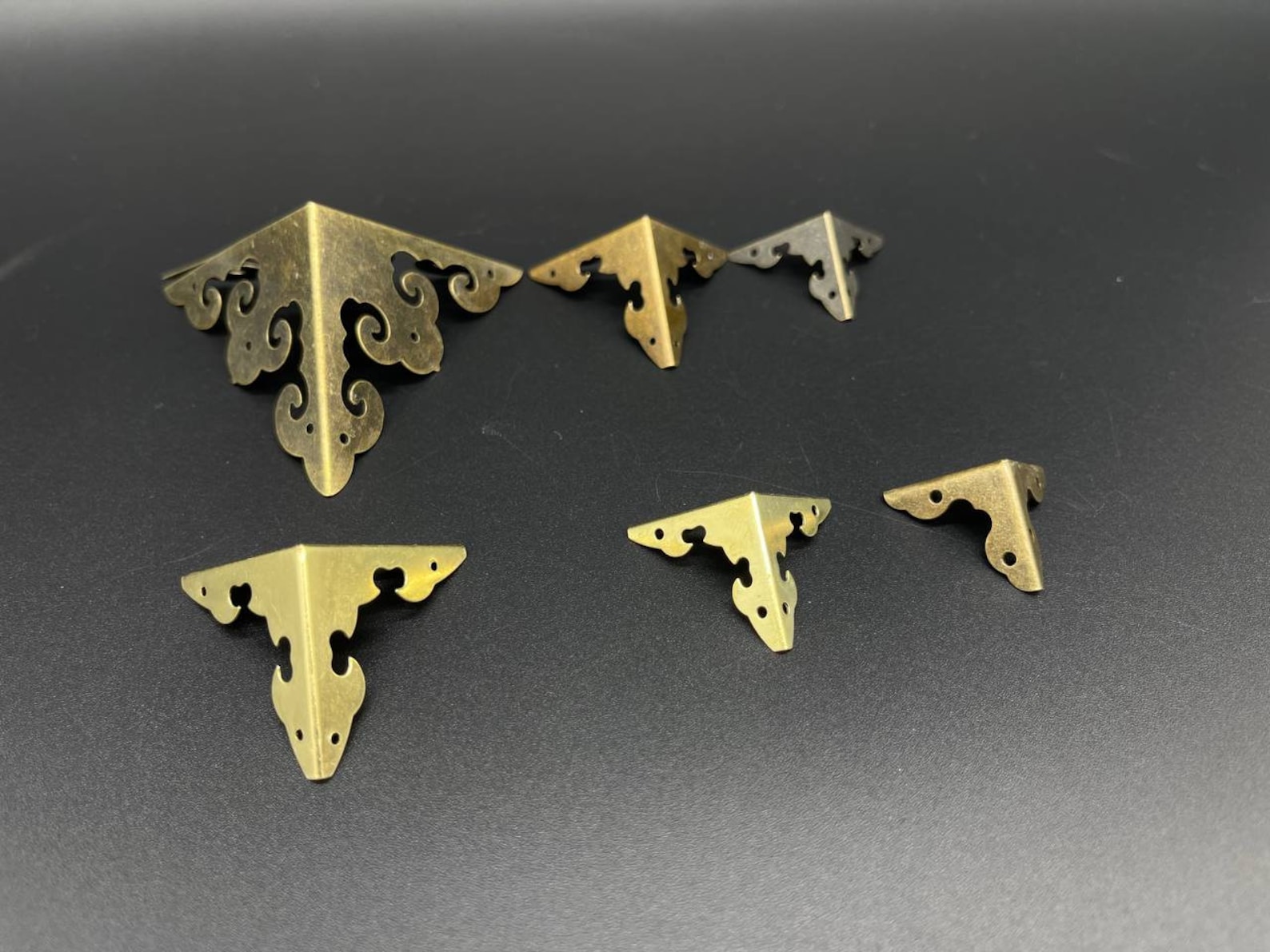 Book Metal Corner Guards Set of 10, Metal Book Covers, Table Corners ...