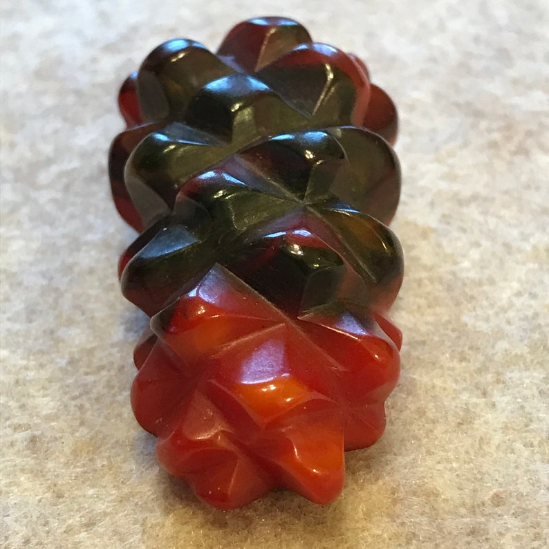 Vintage End of Day Bakelite Pinecone Dress Clip - Etsy