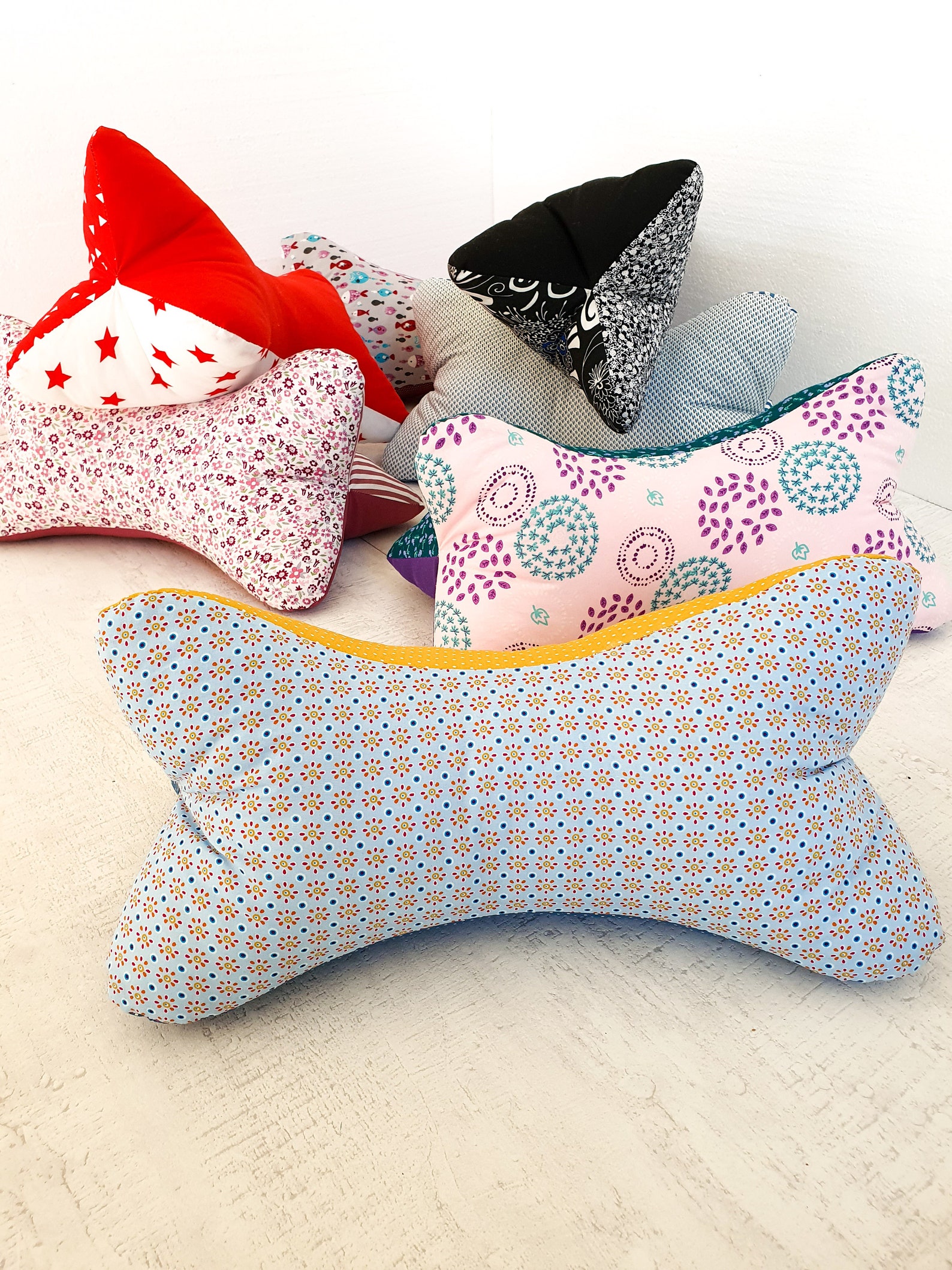 Beginner-friendly Reading Bone Pillow Pattern Neck Support Cushion DIY ...