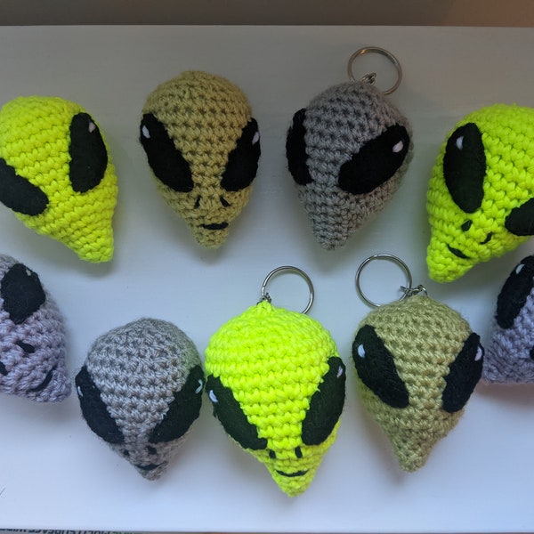 Alien Keychain - Etsy