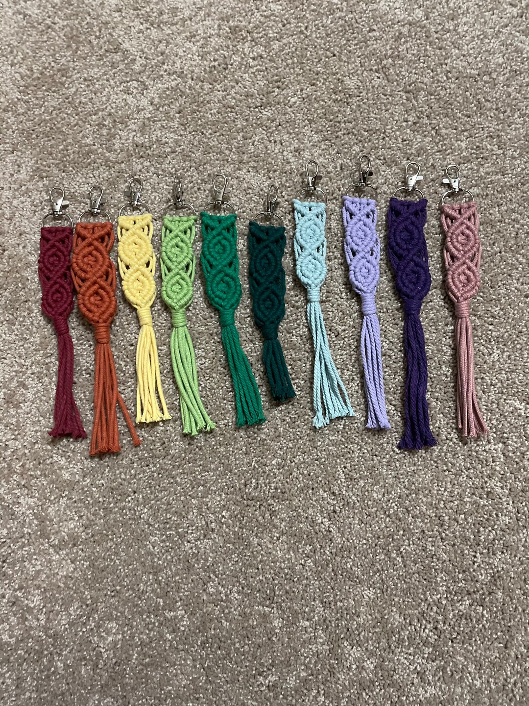 Figure Eight Macrame Keychain // Macrame Keychain - Etsy