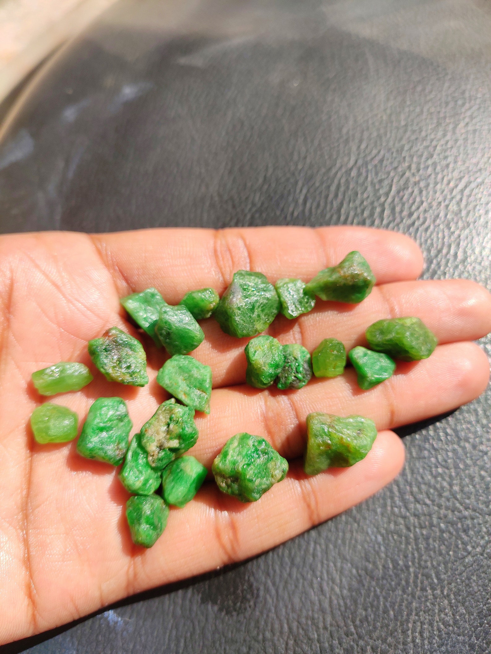 RAW TSAVORITE GARNET Crystal Natural Tsavorite Garnet Rough | Etsy