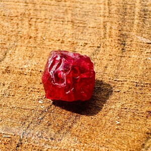 Amazing. Pigeon Red Spinel Raw Burmese Red Spinel Stone Healing Crystal ...