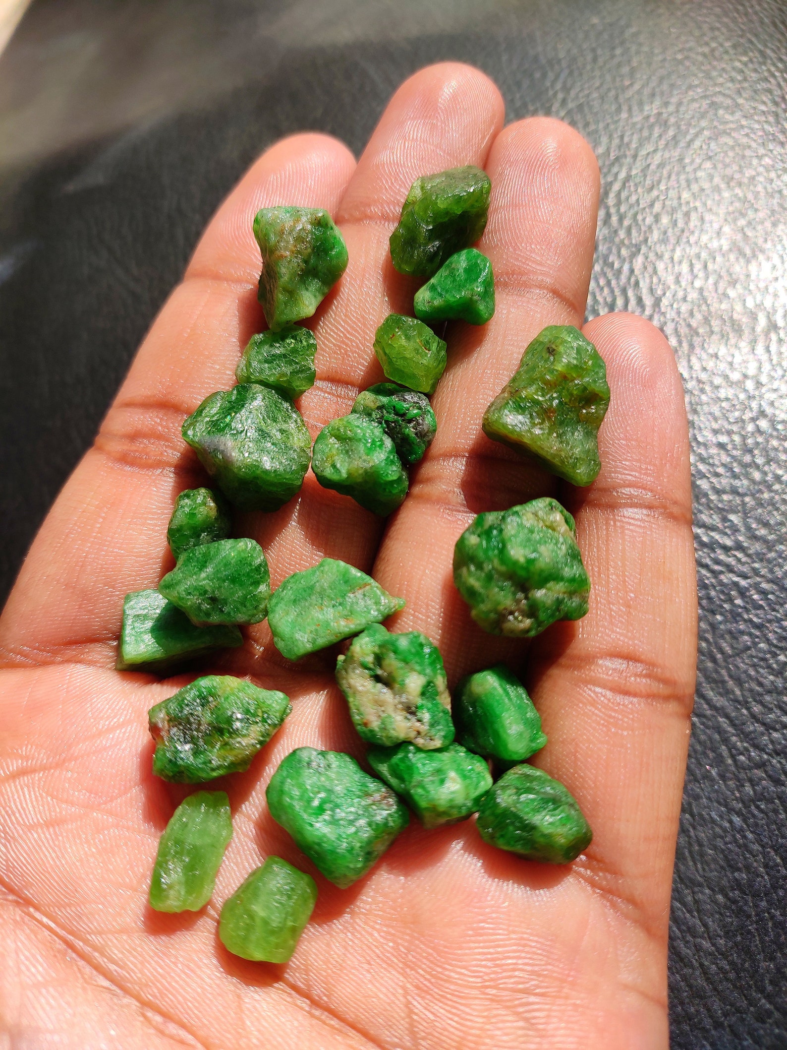 RAW TSAVORITE GARNET Crystal Natural Tsavorite Garnet Rough | Etsy