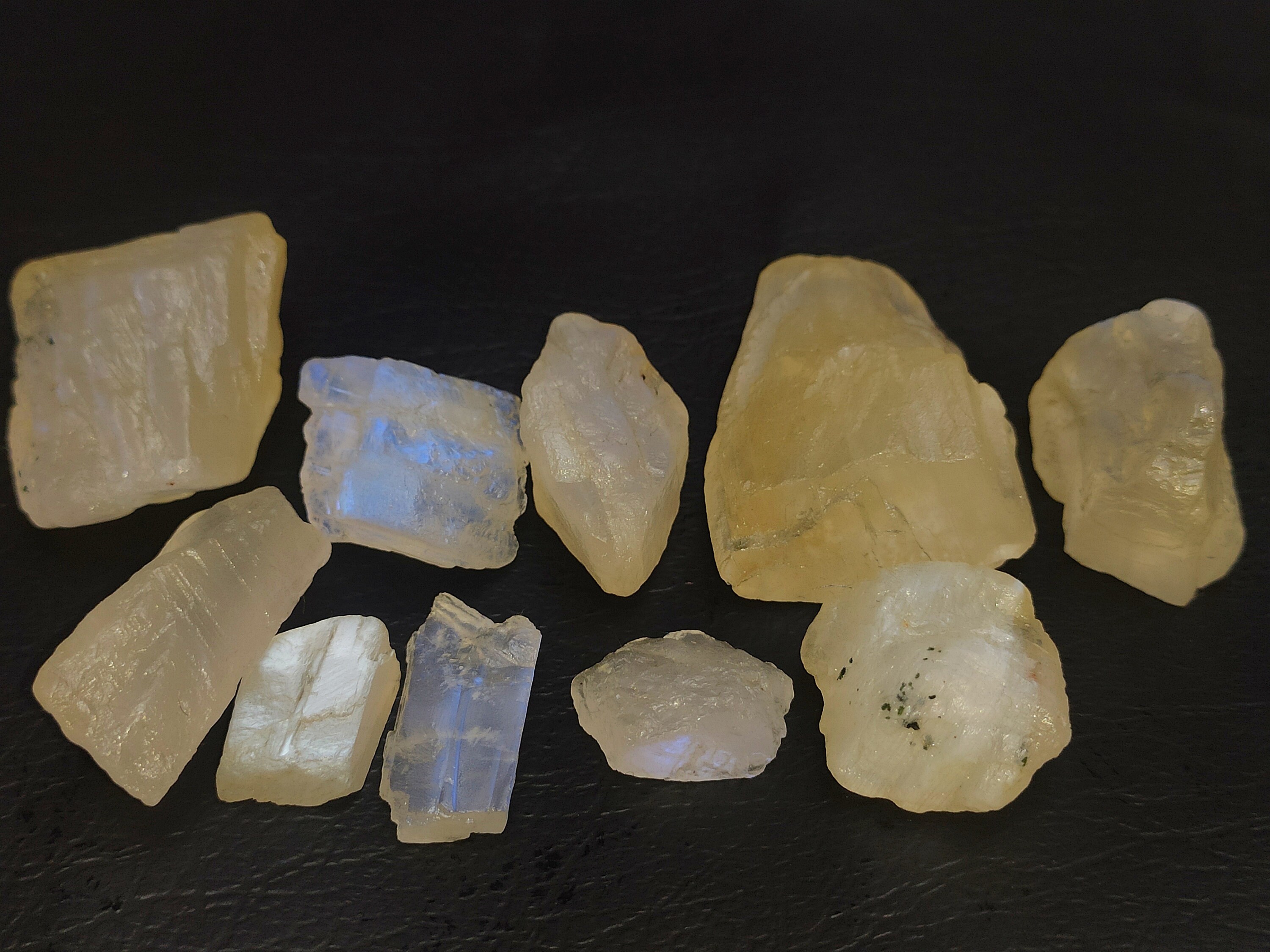 AFRICAN MOONSTONE CRYSTAL - Natural Rainbow Moonstone Raw Crystal ...