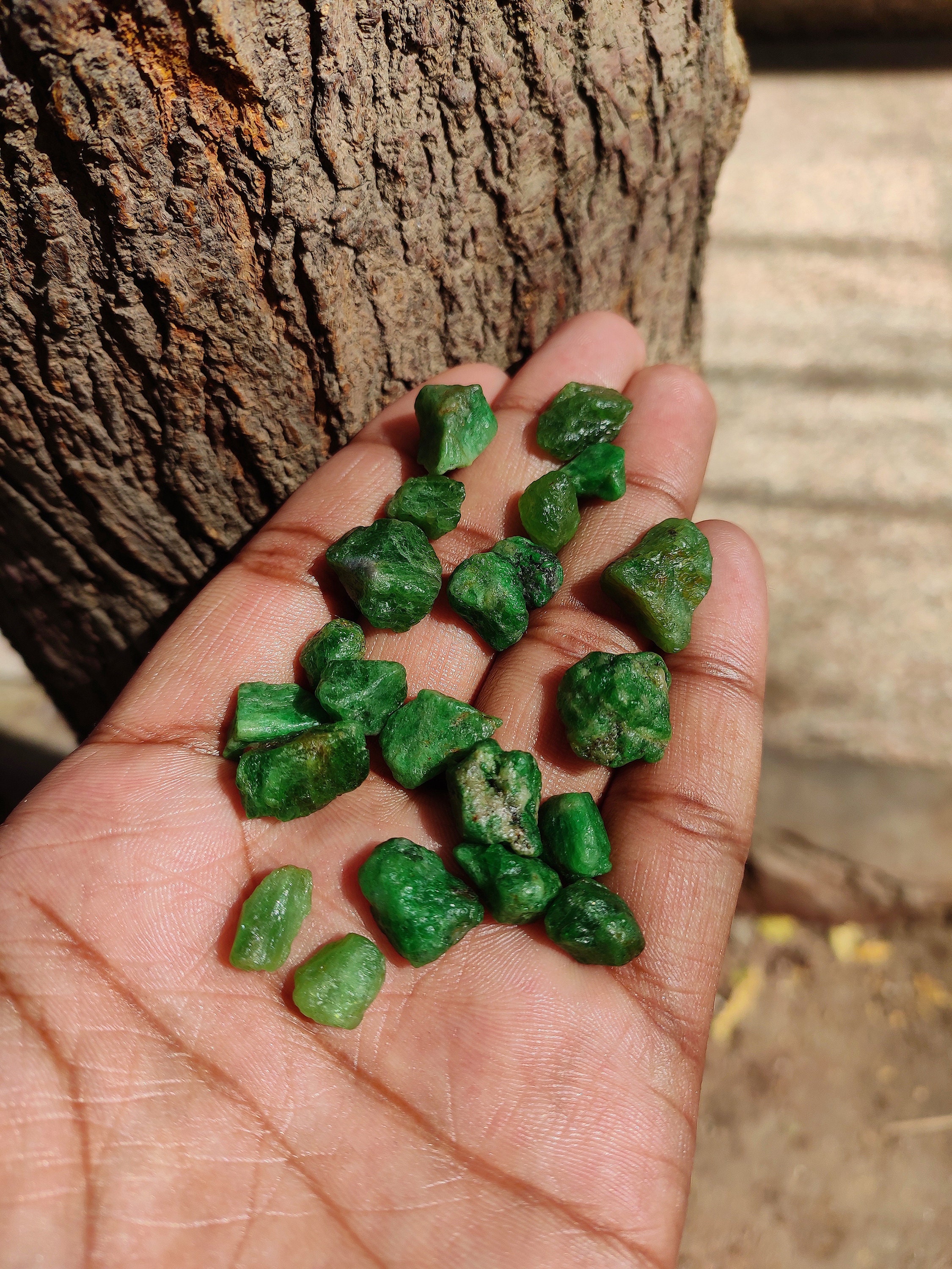 RAW TSAVORITE GARNET Crystal Natural Tsavorite Garnet Rough - Etsy Australia