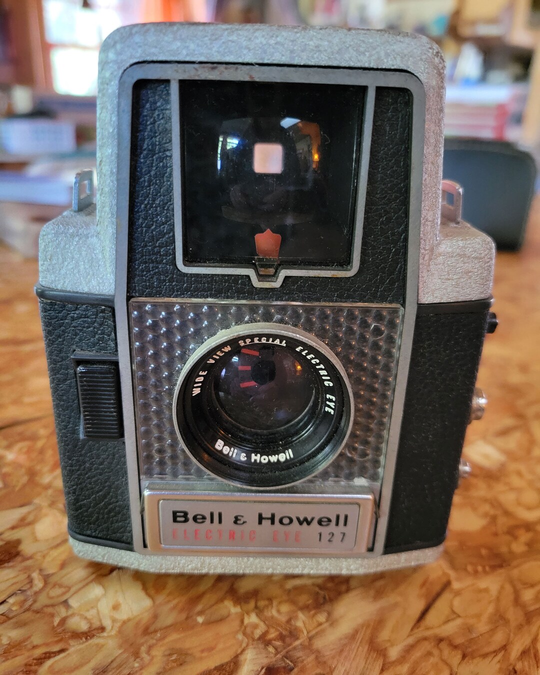 Vintage Bell & Howell Electric Eye 127 Film Camera With Case and Strap ...