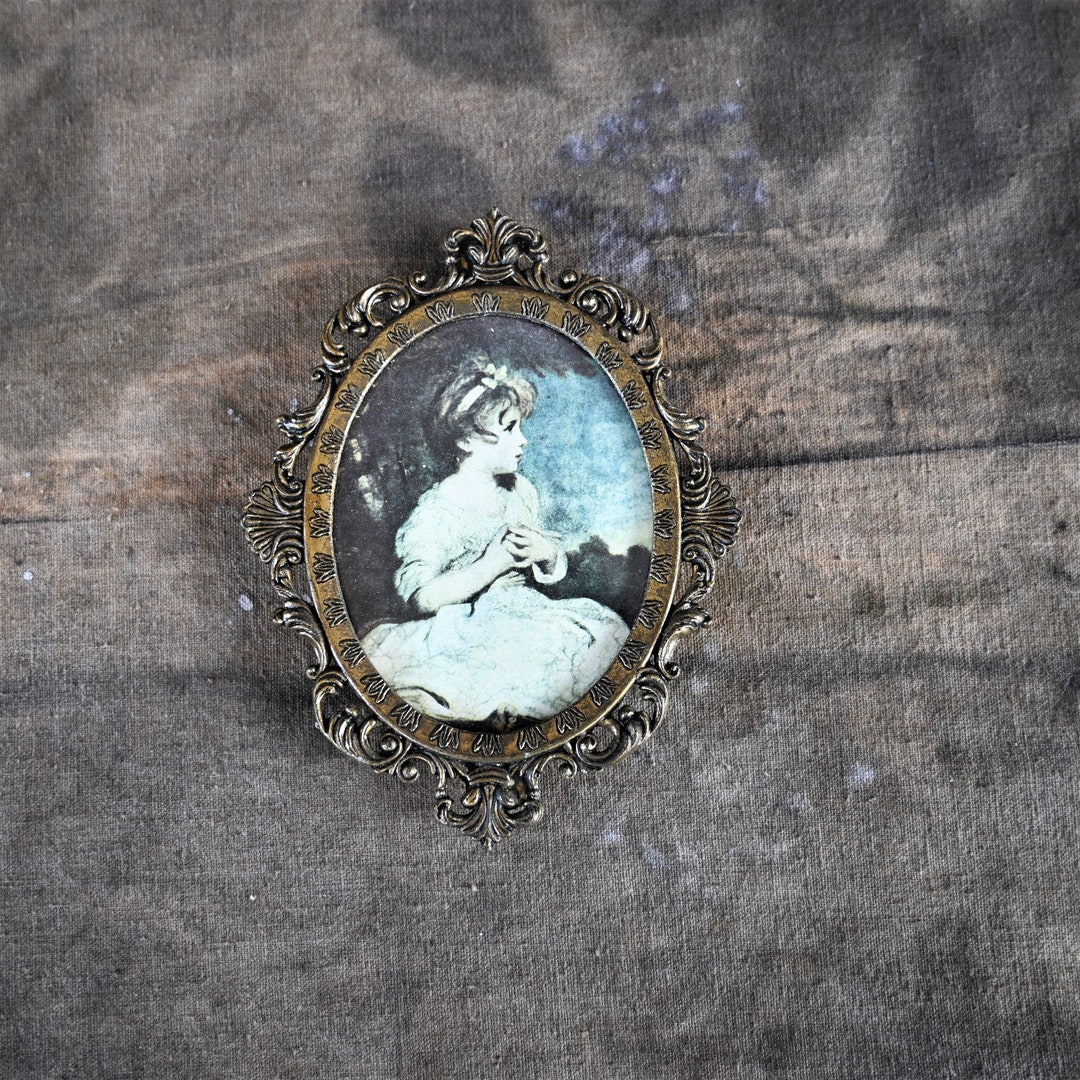 Hollywood Regency Picture Frames Vintage Oval Gold Frames Small Wall ...