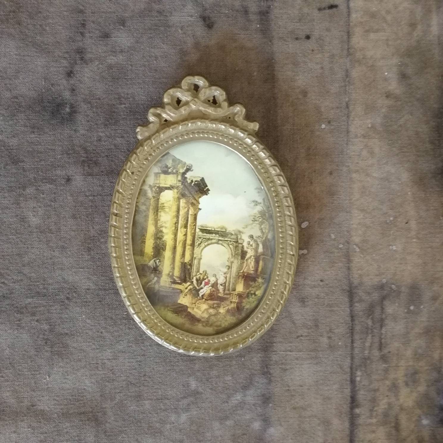 Small Oval Wall Frame Vintage Gold Baroque Picture Frame | Etsy