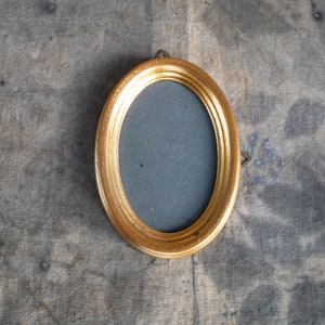 Gold Oval Frame Vintage Gilded Photo Frame Oval Wood Decor - Etsy