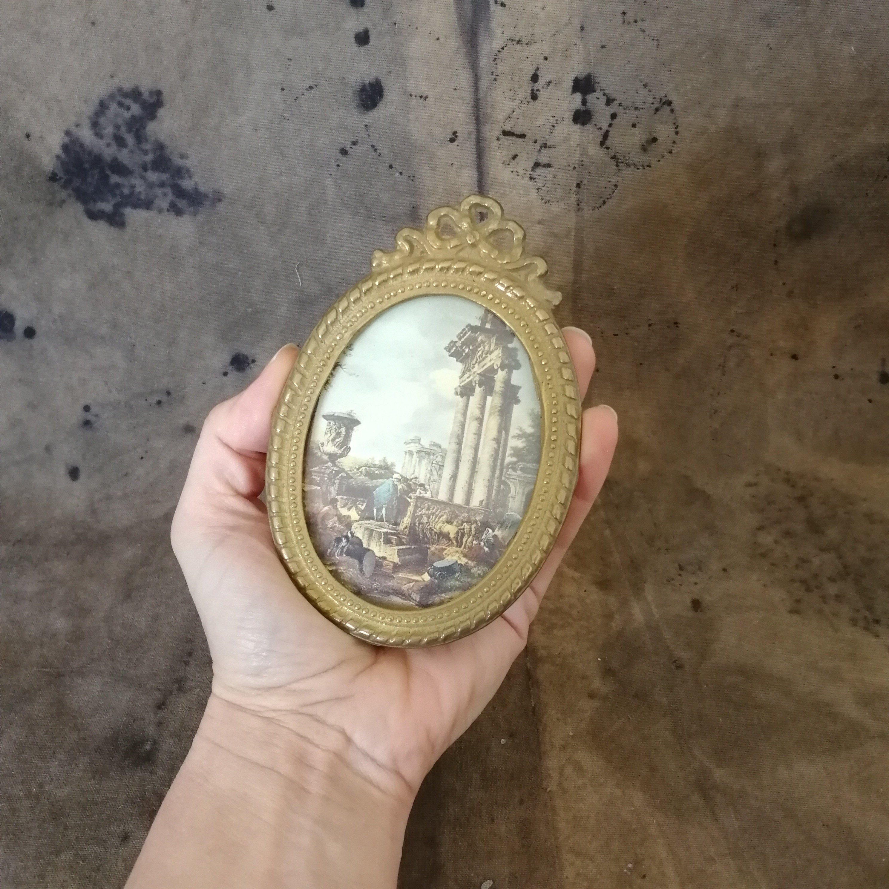 Small Oval Wall Frame Vintage Gold Baroque Picture Frame | Etsy