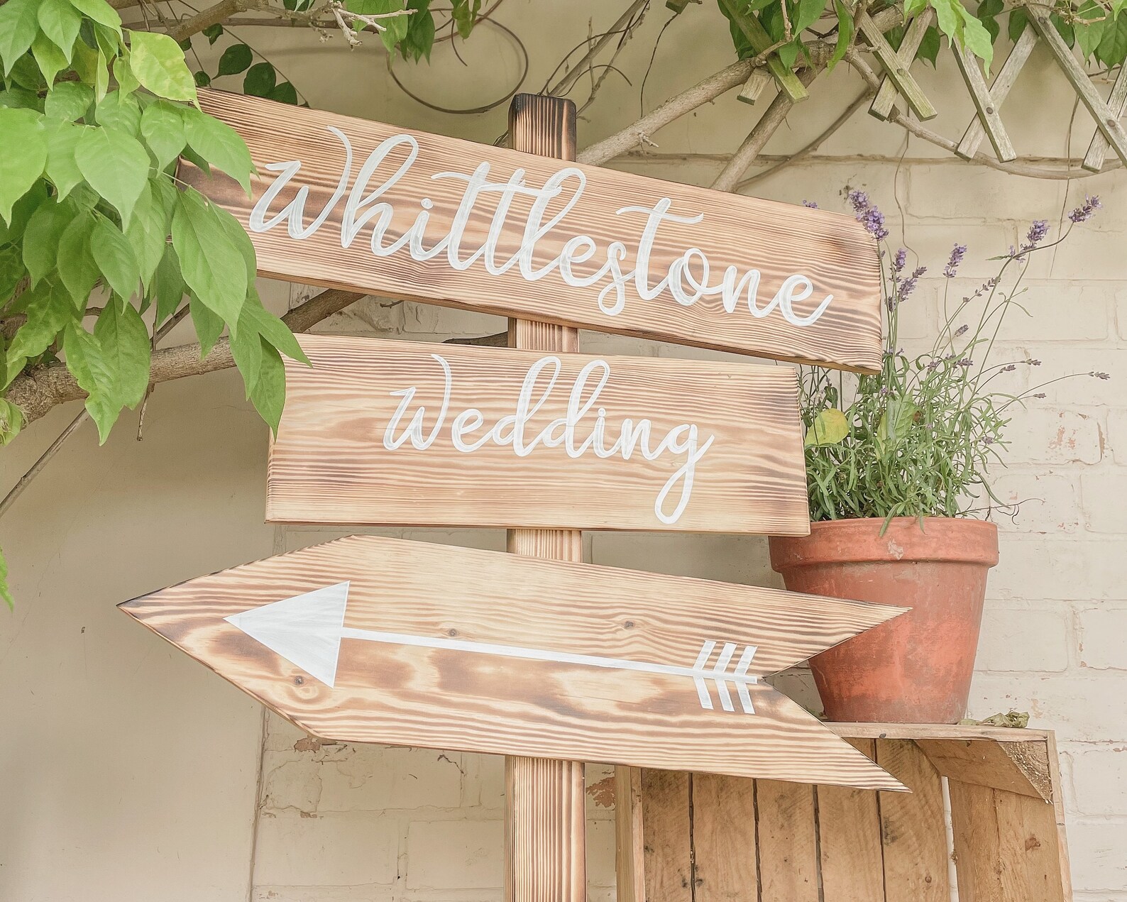 Large Rustic Wedding Directional Sign Wedding Arrow Sign - Etsy