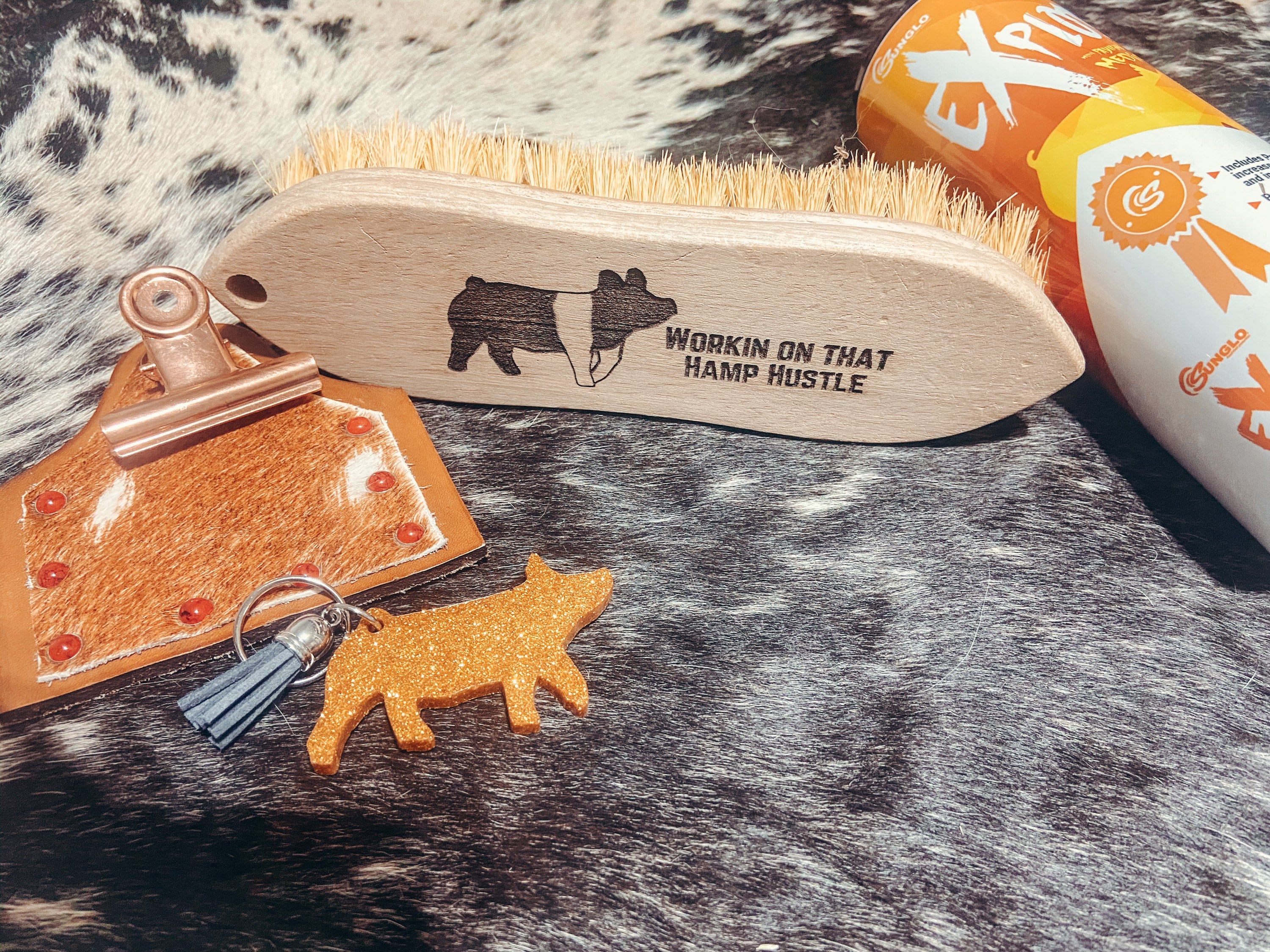 Hampshire Show Pig Carved Brush | Etsy