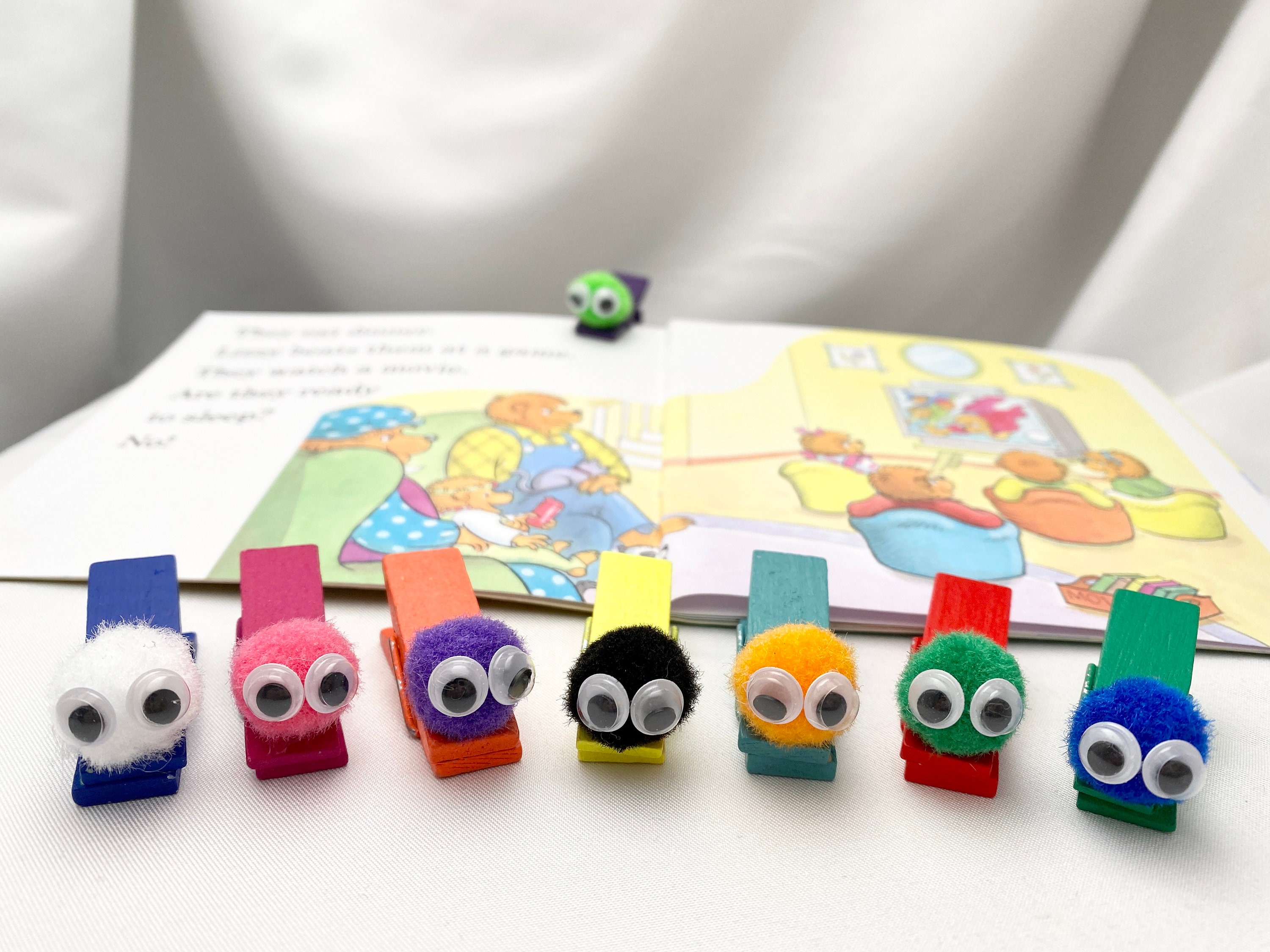 Read-to-me Buddy, Write-for-me Silent Partner, Desk Companion, Quiet ...