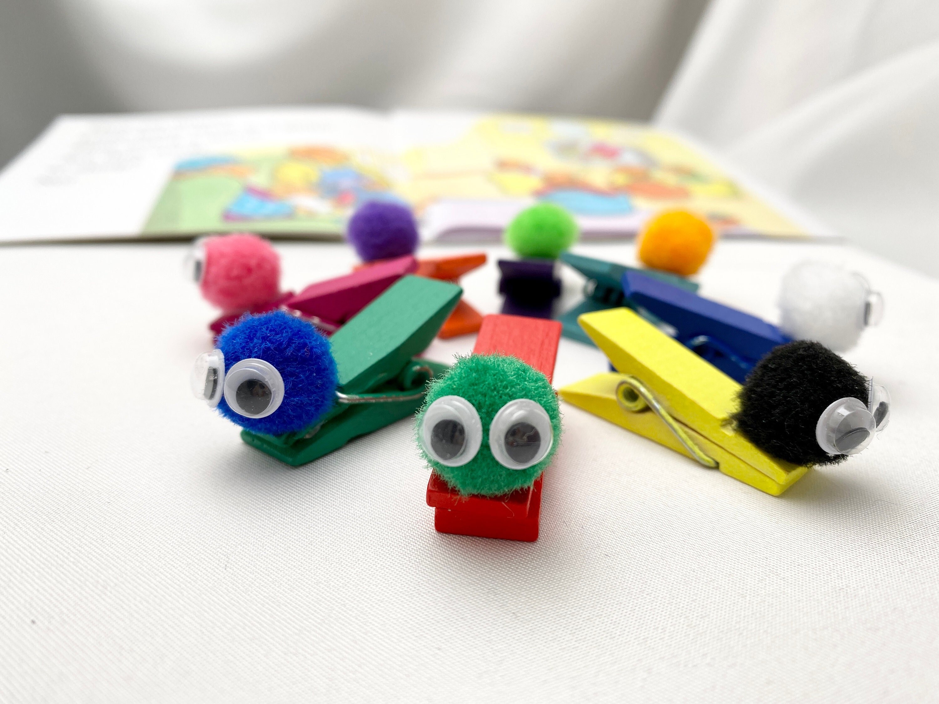 Read-to-me Buddy, Write-for-me Silent Partner, Desk Companion, Quiet ...