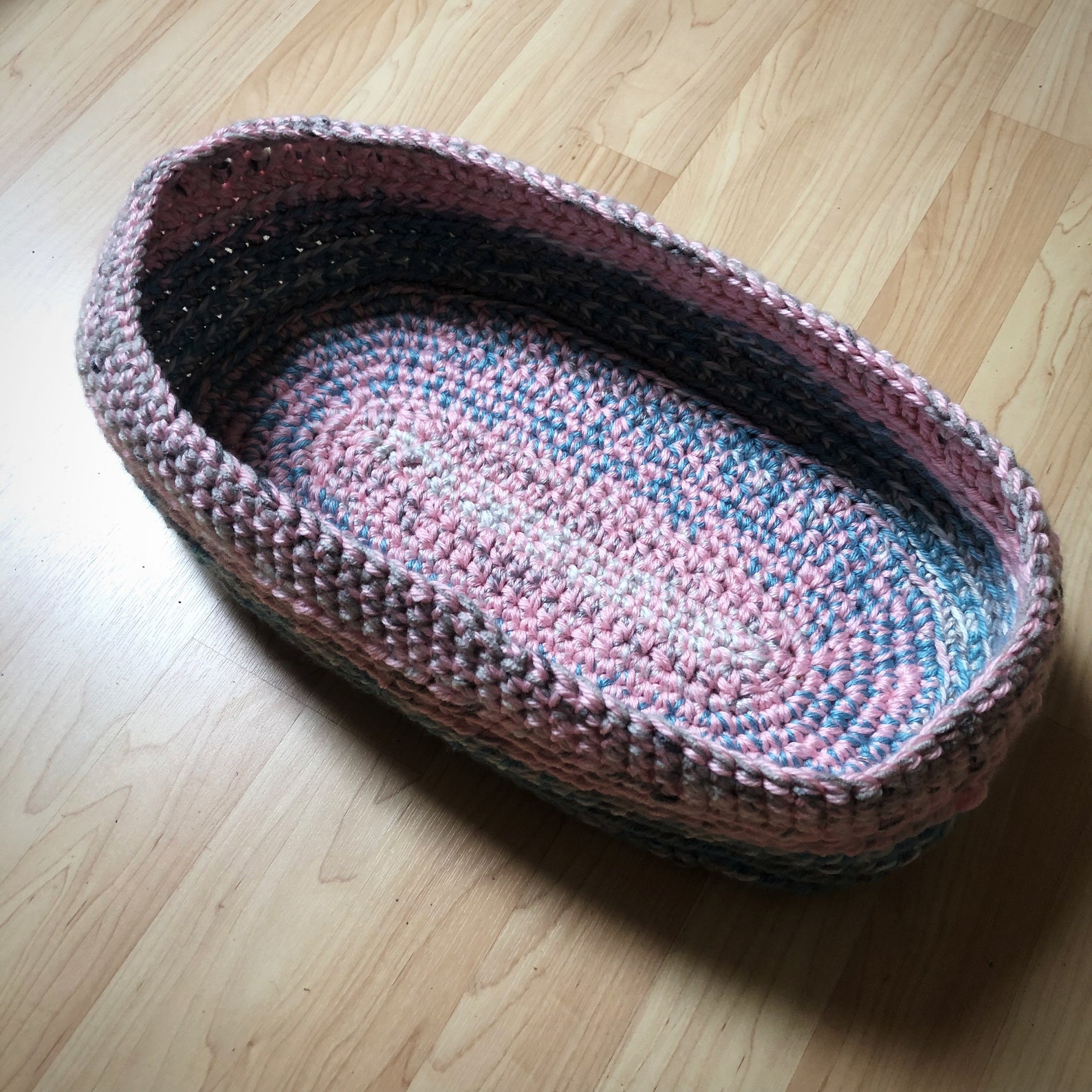 Appleton Kitten Basket - Etsy