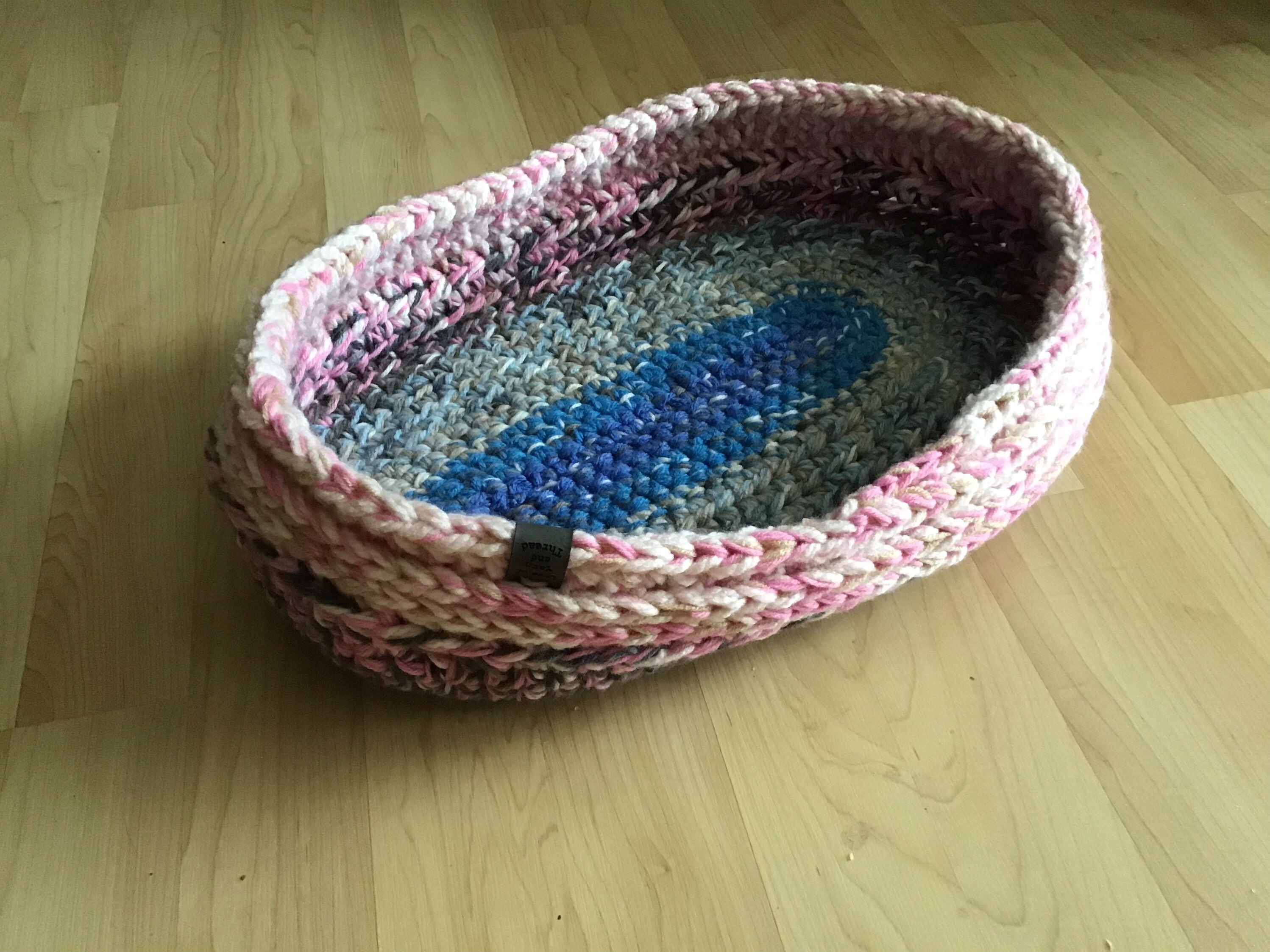 Appleton Kitten Basket - Etsy