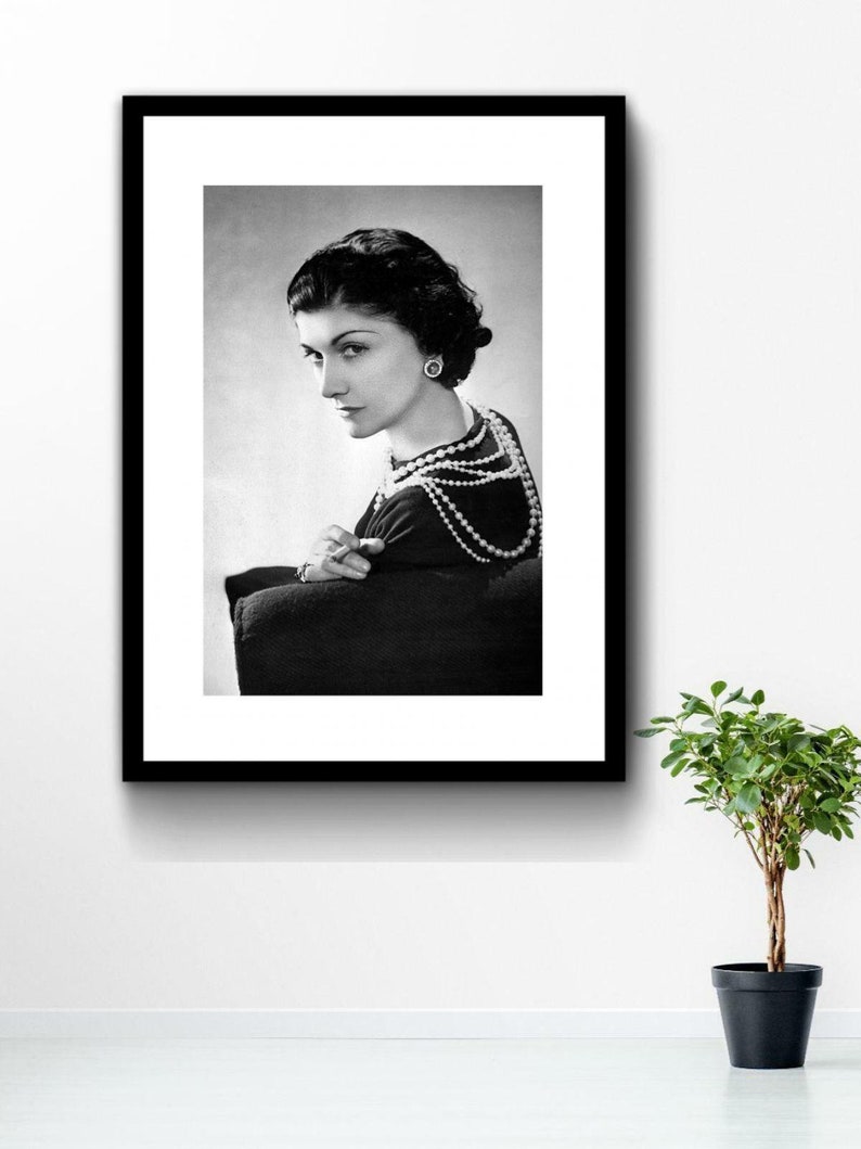 Coco Chanel Portrait by Lipnitzki Poster - Etsy Israel