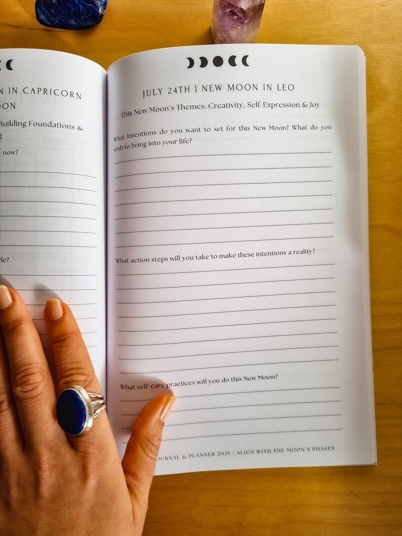 Moon Journal & Planner 2026 // Moon Phase Journal // Astrology Planner ...