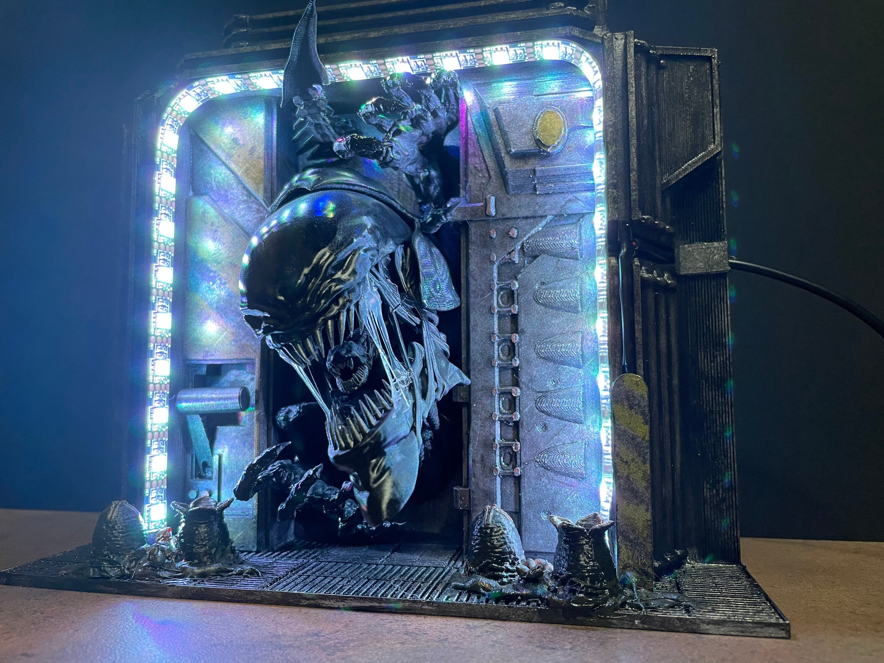 Alien Queen Xenomorph Display Stand / Wall Display Diorama - Etsy UK