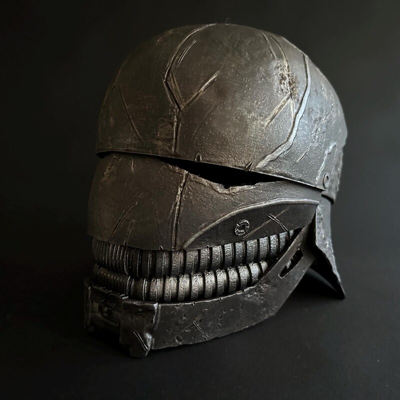 Qimir Helmet - Etsy