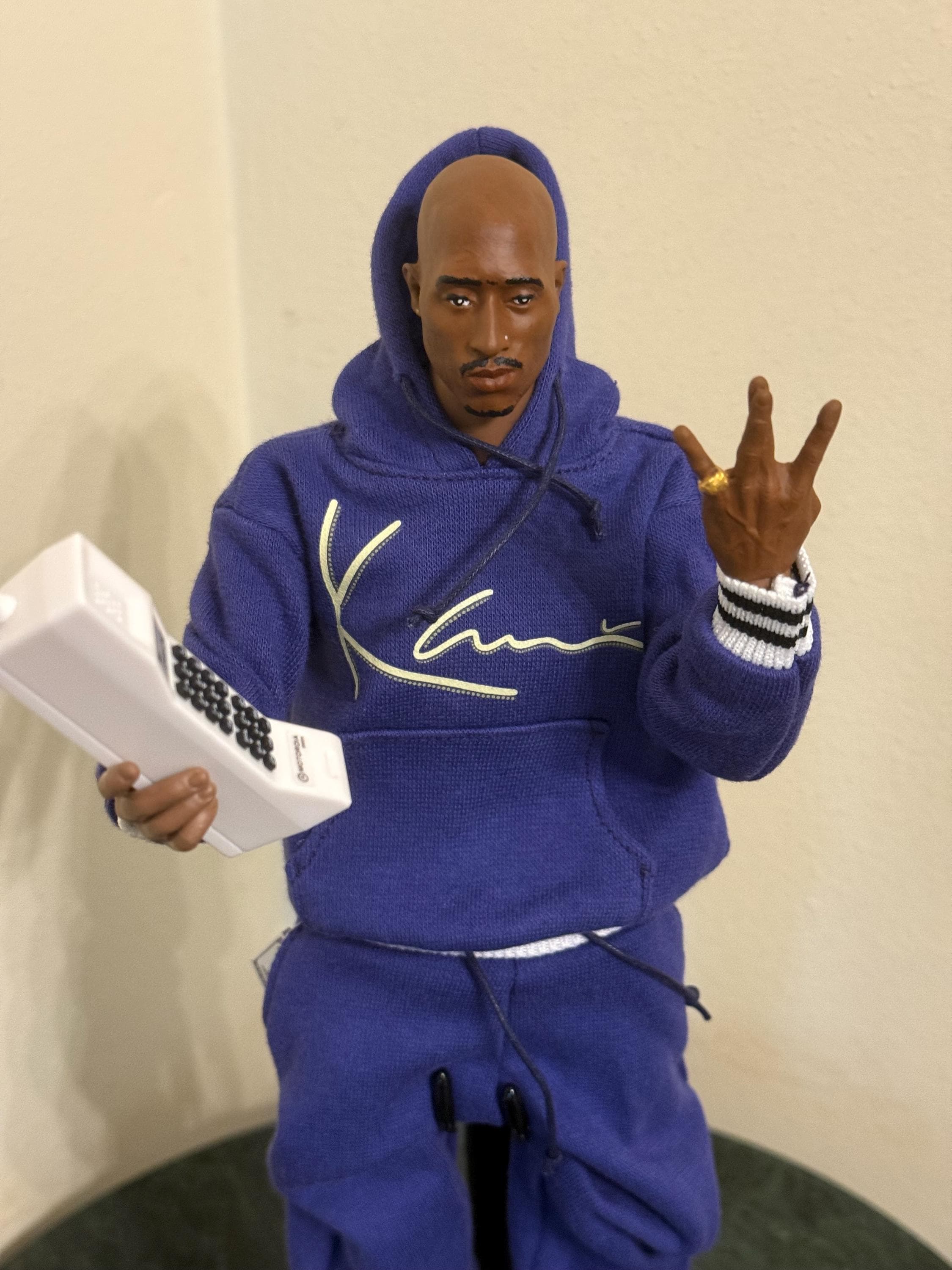 2PAC ICONIC 1/6 Scale Figure - Etsy