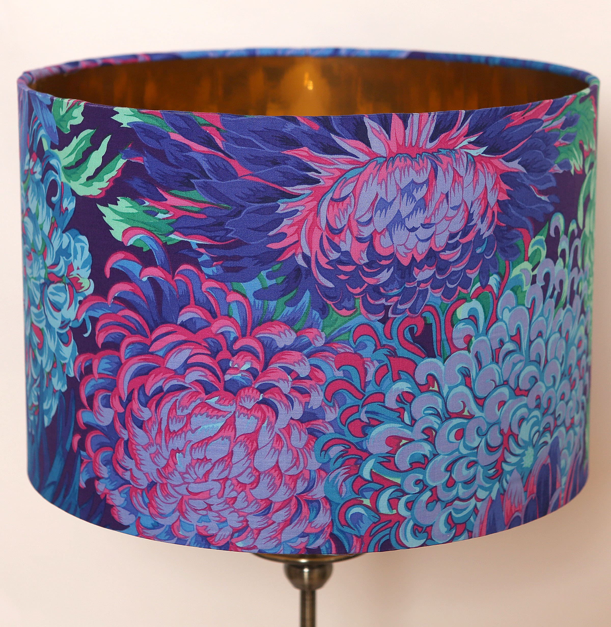 Stunning Handcrafted 30cm Drum Lampshade in a Beautiful Hydrangea ...