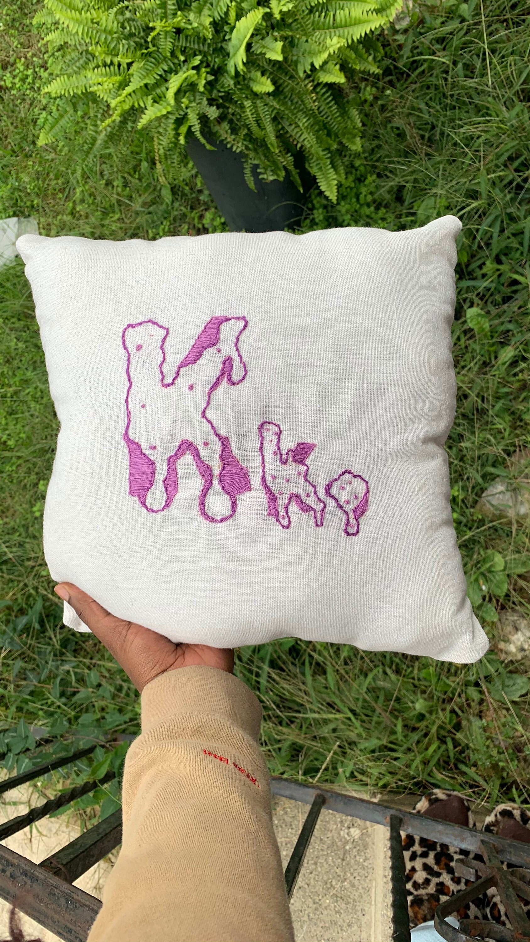 Drippy Initial Hand Embroidered Pillow - Etsy Canada