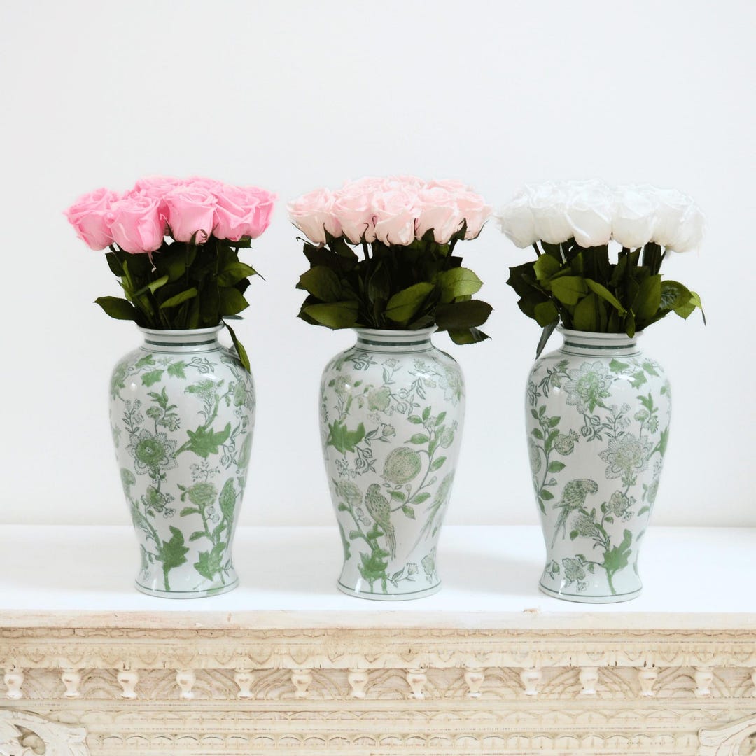 Eden Bloom Vase With 12 Preserved Roses | Forever Roses | Preserved ...