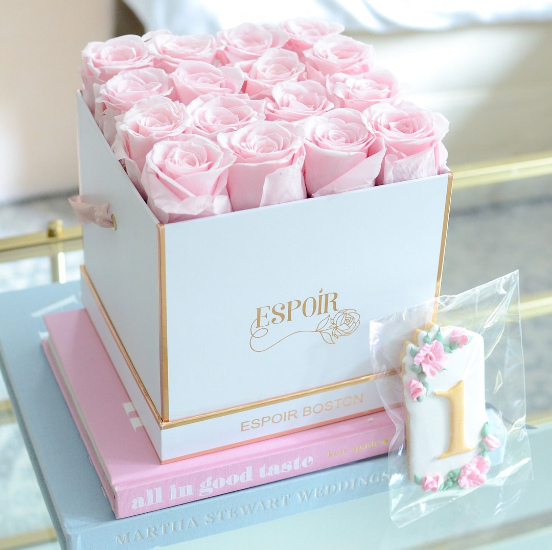 16 Preserved Pink Roses, Valentine's Day Gift, Forever Roses, Gift for ...