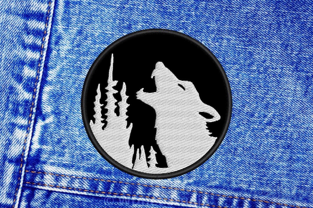 Wolf, Howling Wolf Patch. Sew on Patch. - Etsy