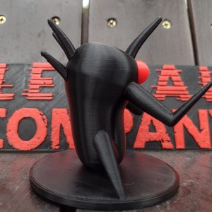 Lethal Company Hoarding Bug Pen Holder Figure Desk Decoration - Etsy
